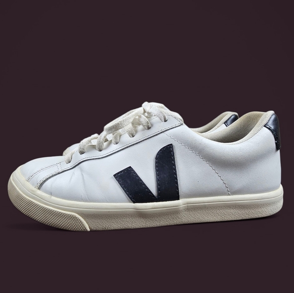 Veja | Shoes | Veja Campo Classic Icon White Black Accents Leather ...